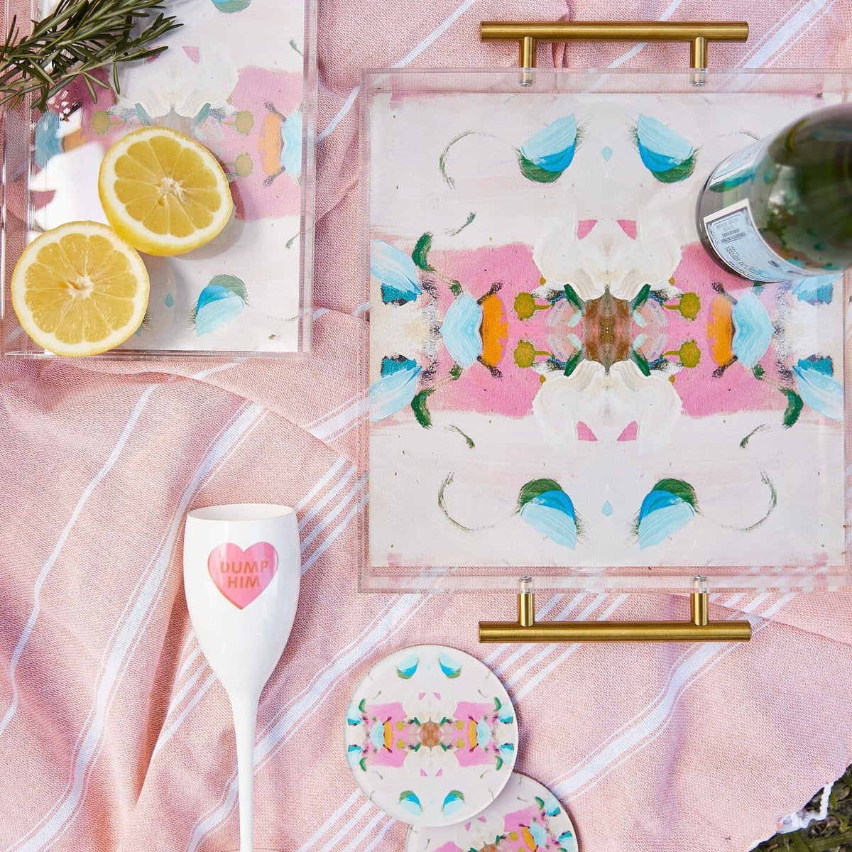 Décor– Laura Park